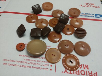Lot OF VINTAGE ASSORTED Buttons | eBay