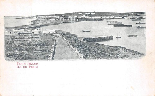 PERIM ISLAND SHIP HARBOR PORT MAYYUN YEMEN VOLCANO ISLAND POSTCARD (c ...