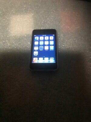 Apple iPod Touch A1288 8 GB - 2nd Generation | eBay