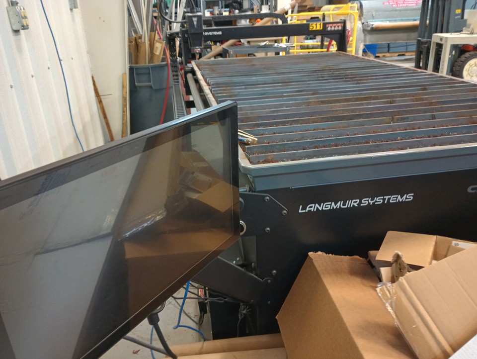 4 x 8 Crossfire XR CNC Plasma Table with Hypertherm 85 Amp Plasma ...