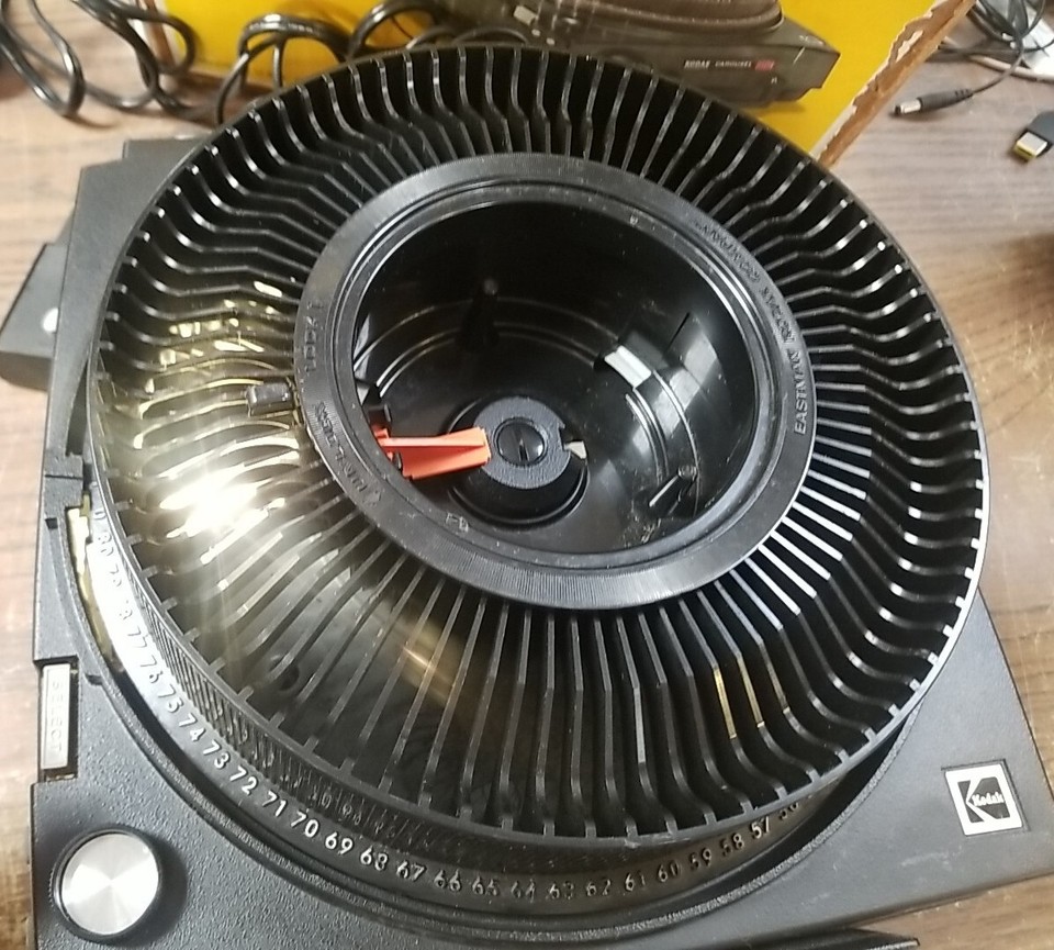 Kodak Carousel 650H Slide Projector | eBay