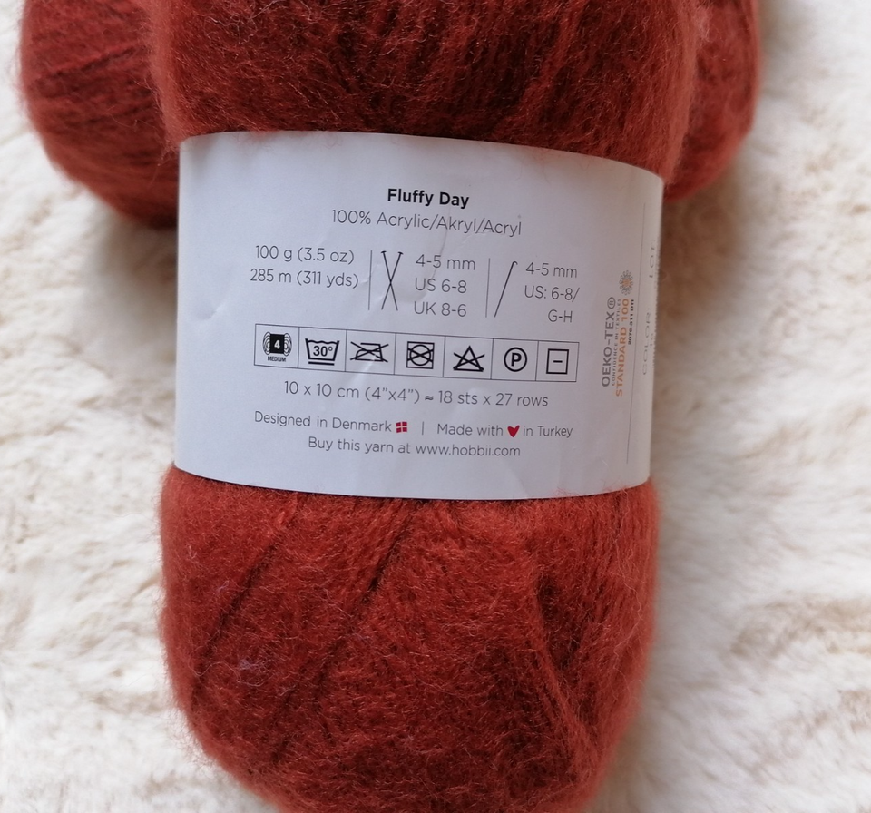 Hobbii Fluffy Day 100% Brushed Acrylic 4x100g Rust 18 | eBay.de