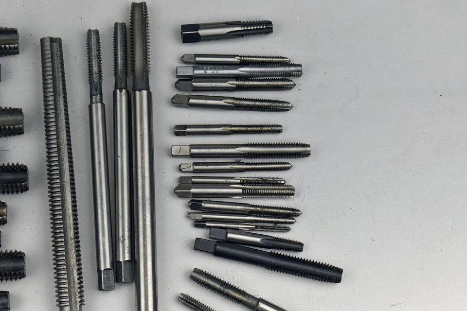 Lot of Machinist Threading Tap Bits Tool Milling Various Sizes 7 lbs | eBay