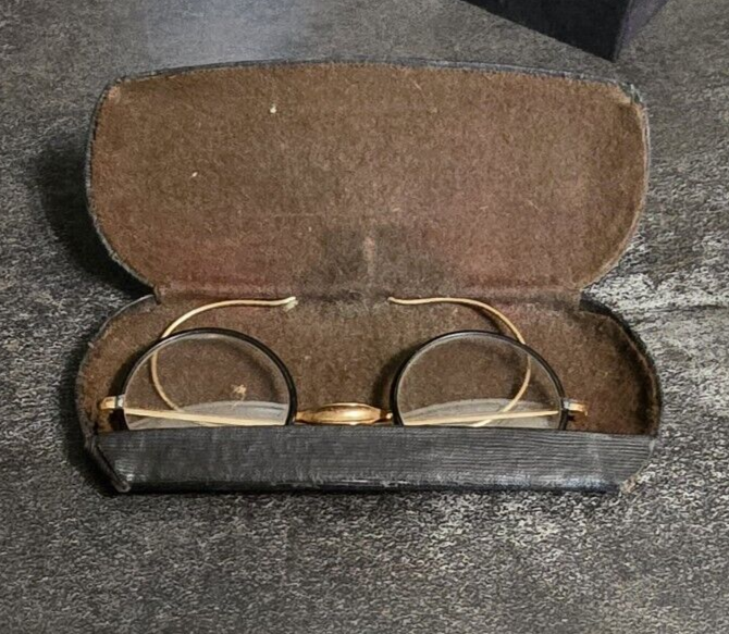 Black Rimmed Antique Early 1900s Spectacles with Case | eBay