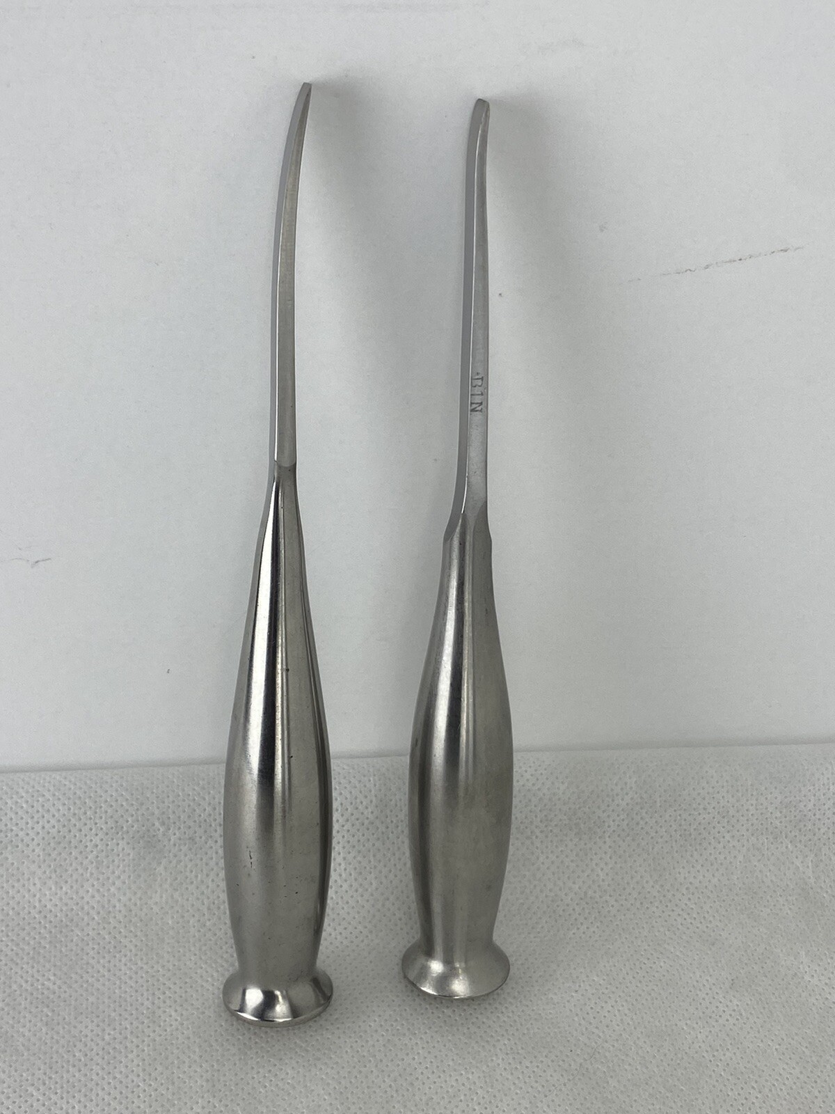 ZIMMER 2888-00-02 Smith Petersen Reta Osteotome Straight Curved 3/8in 9 ...