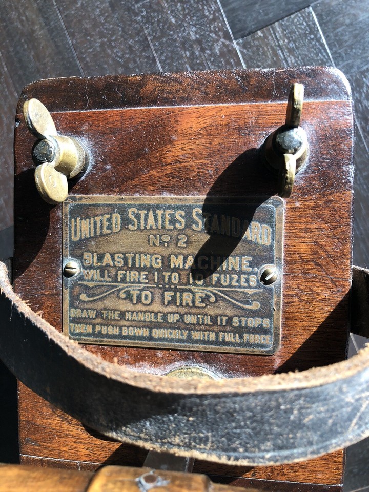 Antique ATLAS Dynamite Blasting Machine No. 2 10 Fuse Blasting Machine ...