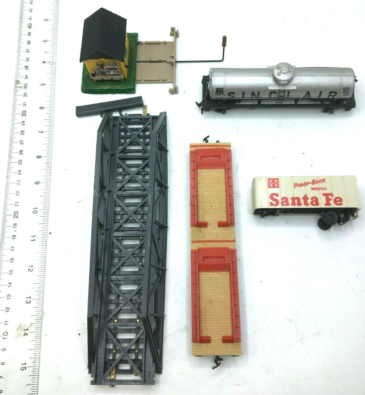 Vintage Train Station Life Like , Sinclair Train, Bridge Santa Fe Piggy ...