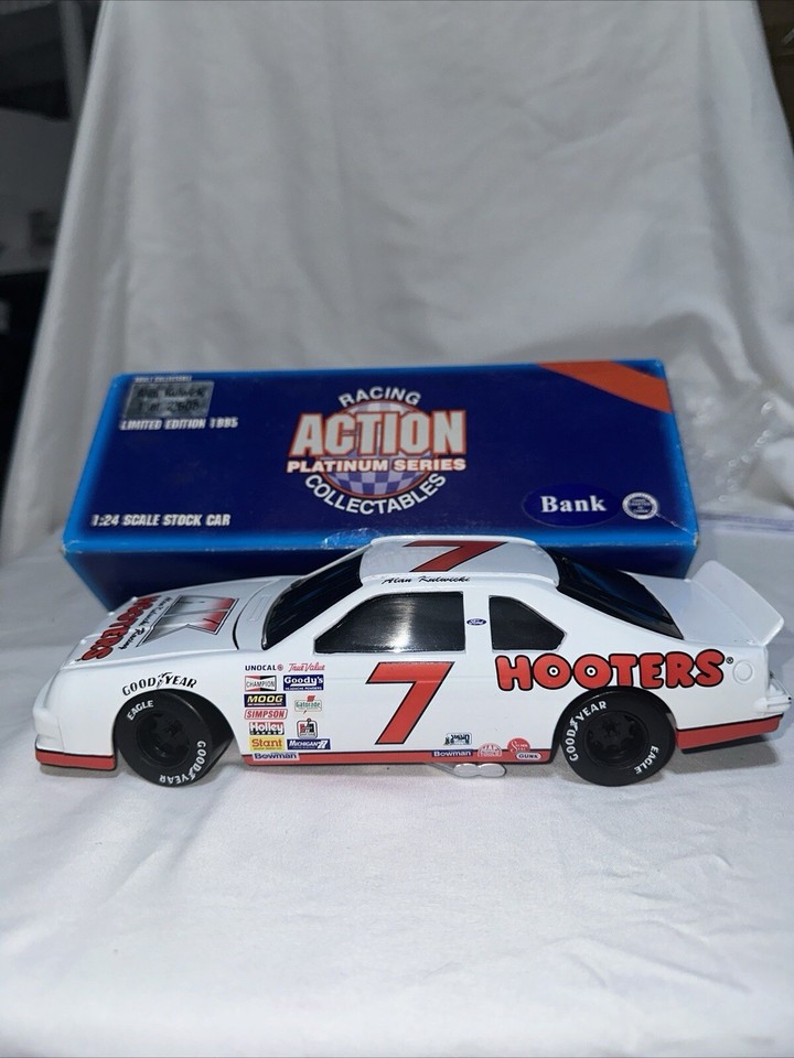 Vintage Alan Kulwicki # 7 Hooters 1/24 Diecast Bank 1995 1 of 2508 | eBay