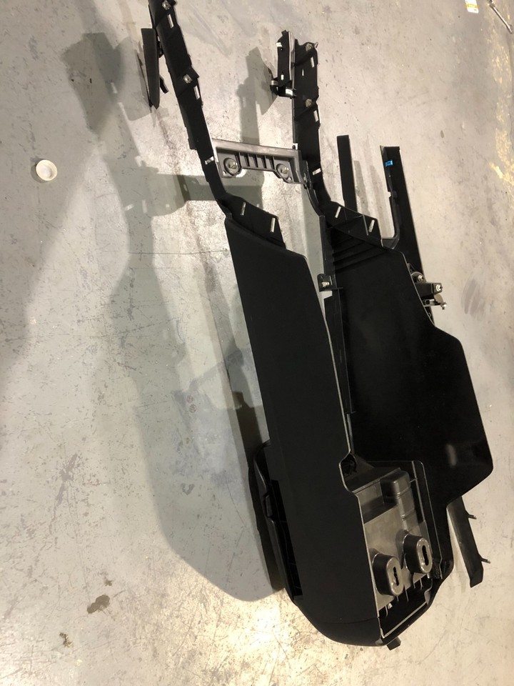 2016 Ford Mustang OEM Center Console Frame w/ Armrest & Bezel 3.7L V6 ...