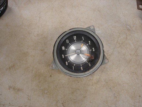 1970 1971 1972 Oldsmobile Cutlass 442 Dash Clock GM OEM | eBay