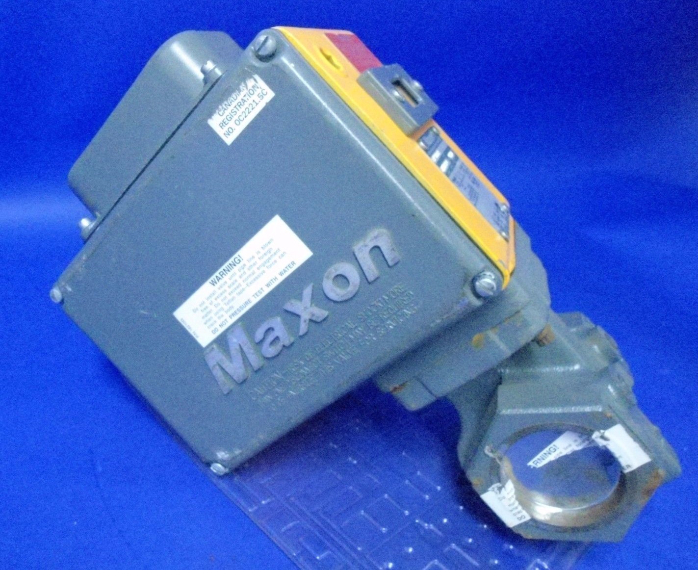 MAXON NATURAL GAS SHUTOF VALVE MODEL 2.5" FF 5000 2 250SMA11-AA11 ...