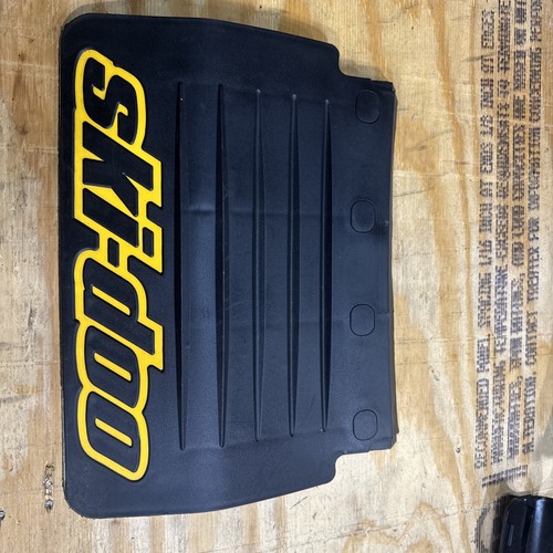 1999-2003 Ski-Doo Summit MXZ 600 700 OEM Mud Snow Flap 99 00 01 02 03 ...