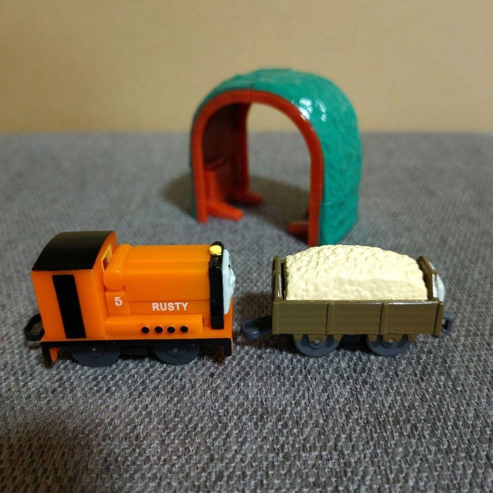 Thomas & Friends Rusty Tunnel Set 2002 Capsule Plarail | eBay