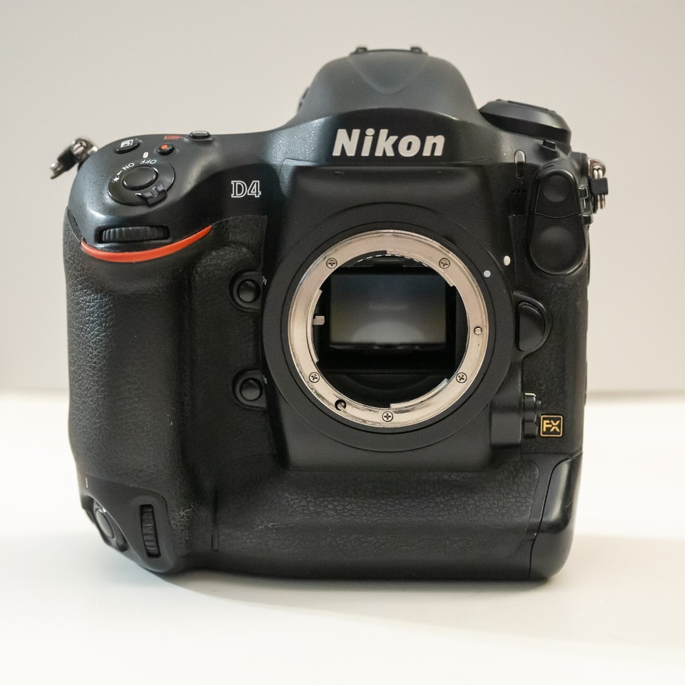 Nikon D4 DSLR camera body XQD Version with Extra batteries & Memory ...