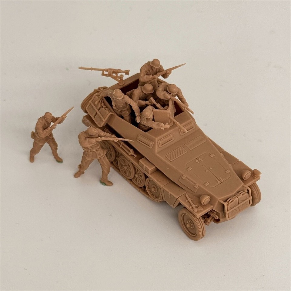 1/72 Scale WW2 SDK.FZ Half track Vehicle Soldier Action 7 Figures Resin ...