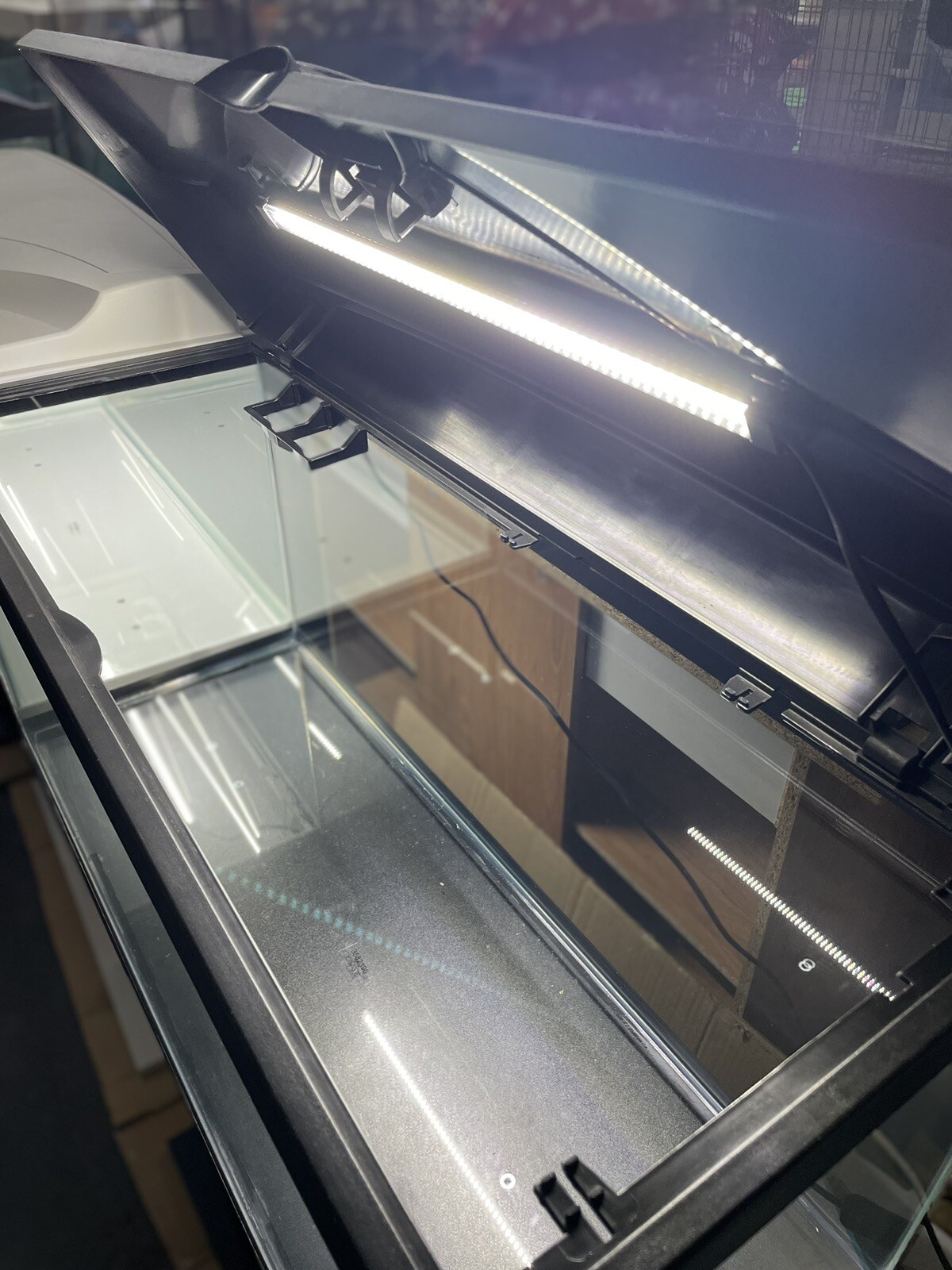 Ciano 80 LED Aquarium & Stand White or Black Starter Fish Tank 80cm ...