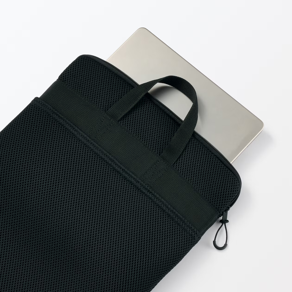 MUJI Polyester vertical cushioned computer case, black 290 x 380 mm | eBay