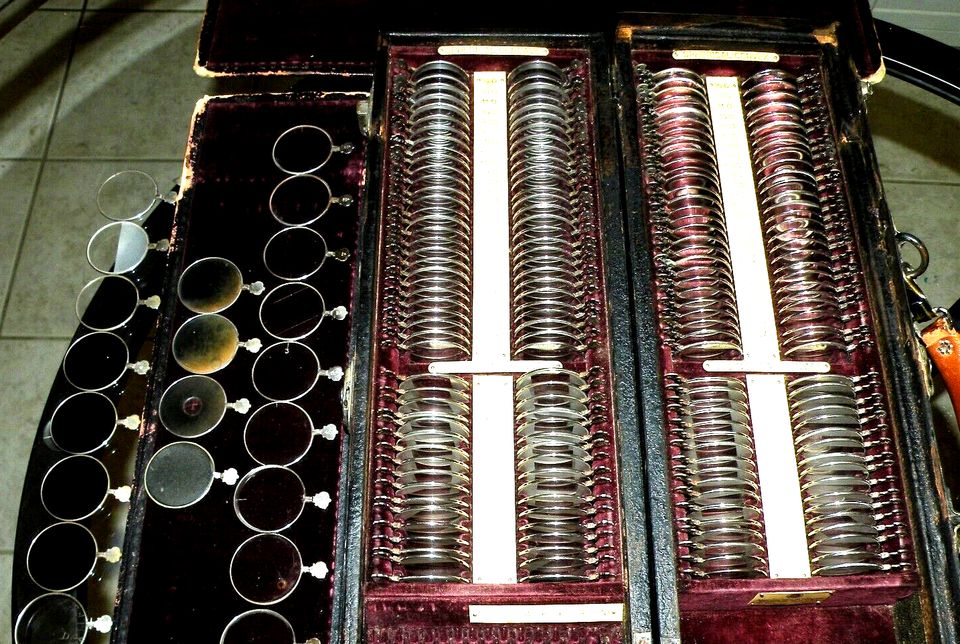 206 PCS ANTIQUE AMERICAN OPTICAL 1880's OPTOMETRIST TRAVELING TRIAL ...