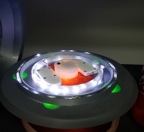 The Invaders UFO/Flying Saucer - Large - In Flight With Stand & lights ...