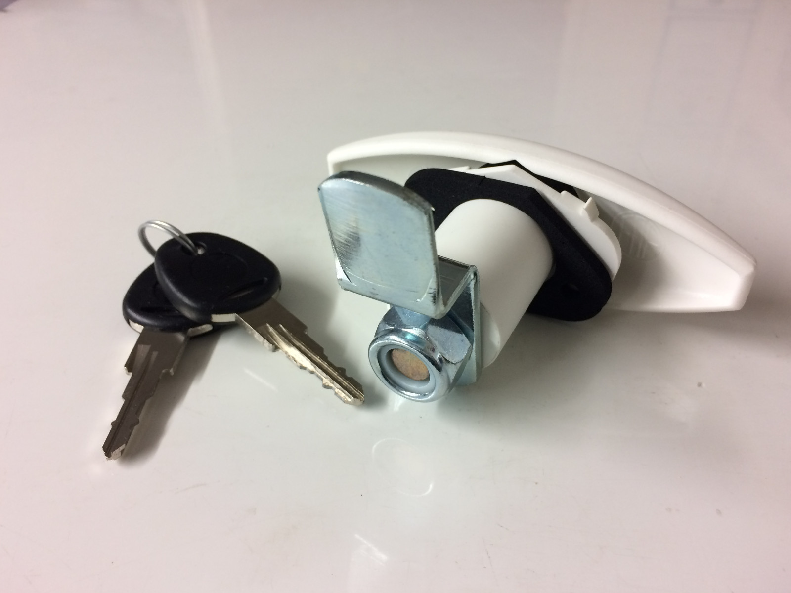 White oval shaped FAP door lock for caravan motorhome compartment ...