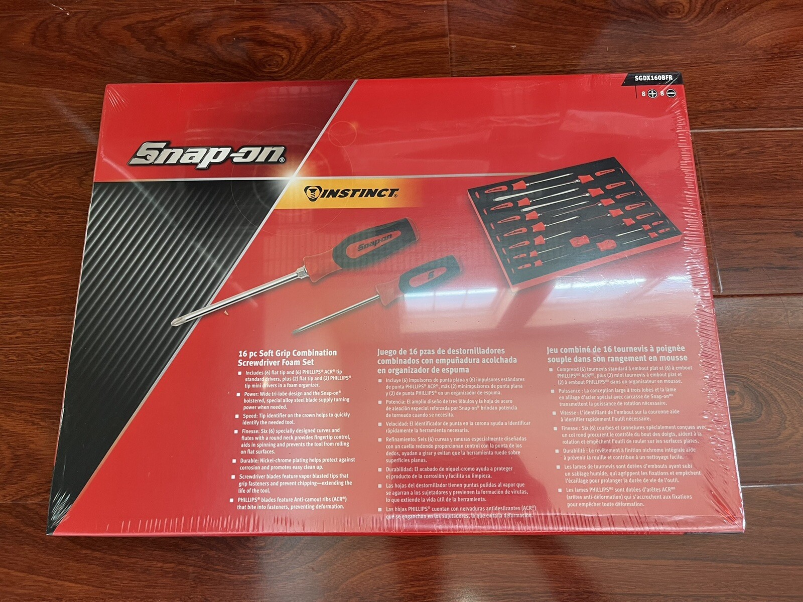 Snap-on Red 16 PC Instinct Soft Grip Screwdriver Set in Foam SGDX160BFR ...