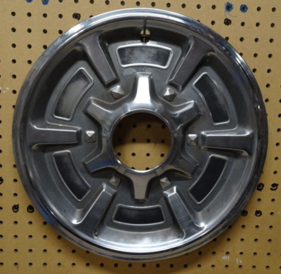 1973 - 1987 Original GM Chevy Truck 15" NOS Hubcaps K10 Wheel Cover ...