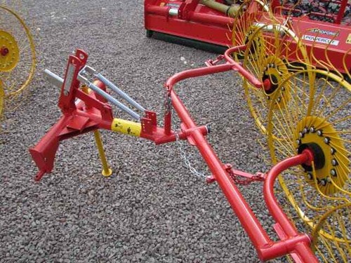 ACROBAT 4 Wheel Hay and Straw Rake/Straw Turner - New | eBay UK