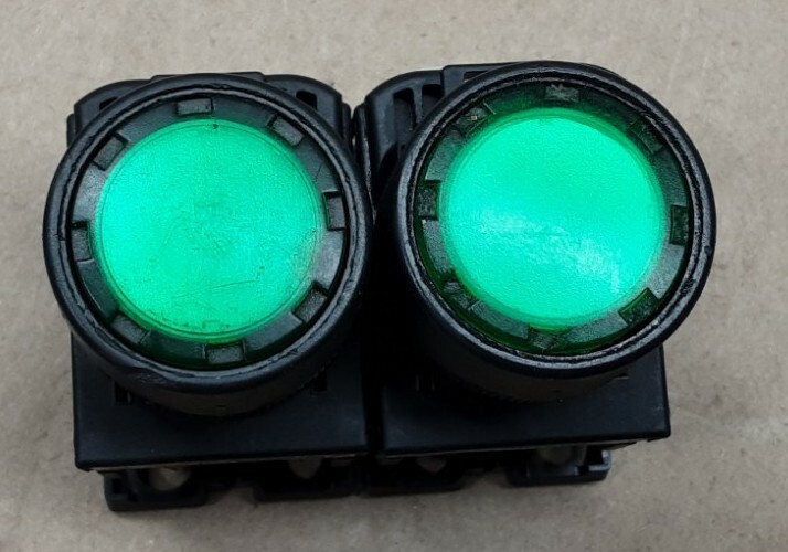 Lot Of 2 Fuji Electric AR22FOL Green Illuminating Push Button #2000J60 ...