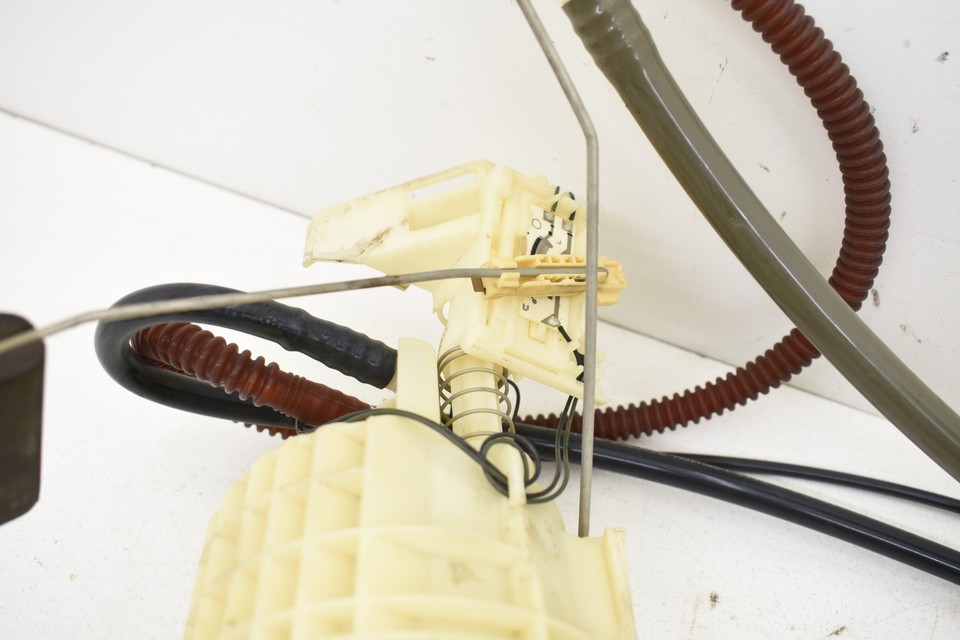 2006 Mini Cooper S R53 R50 Fuel Pump Sending Unit And Level Sensor OEM ...