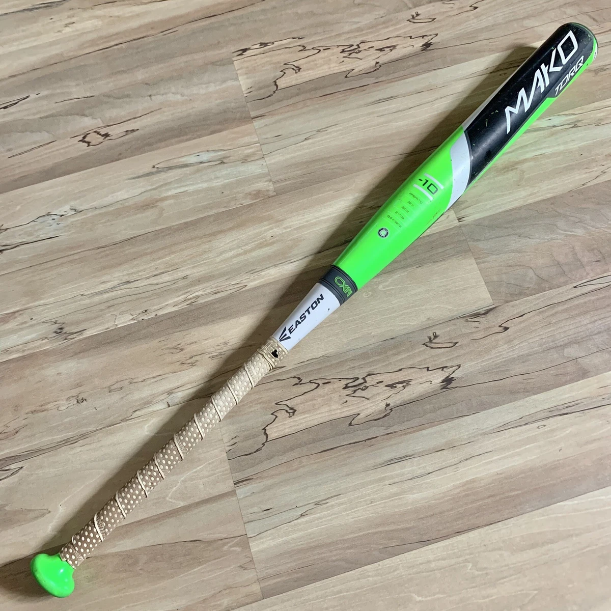 Softbol De Lanzamiento Rápido Easton Mako Torq