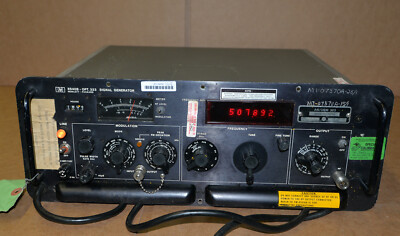 Vintage HP Signal Generator 8640B - Opt. 323 / AN/USM 323, In Metal ...