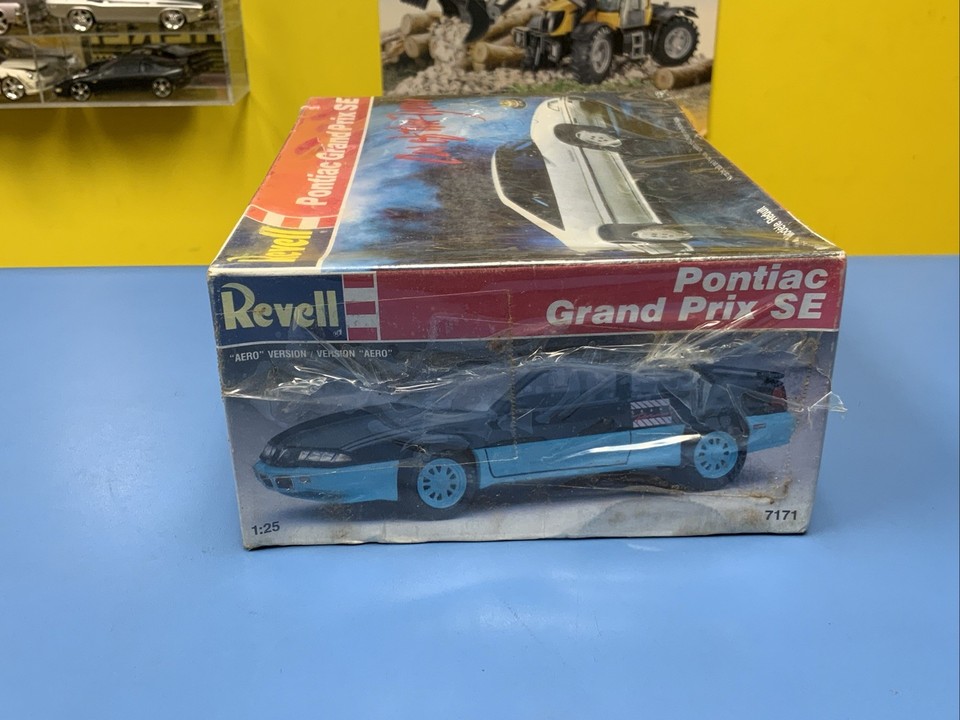 Vintage Revell Pontiac Grand Prix SE Model Kit #7171 Released | eBay
