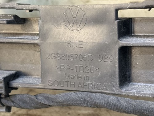 Rontstoßstange, Linker Kühlergrill Vw Polo > 21- 2Gs805705D | eBay.de