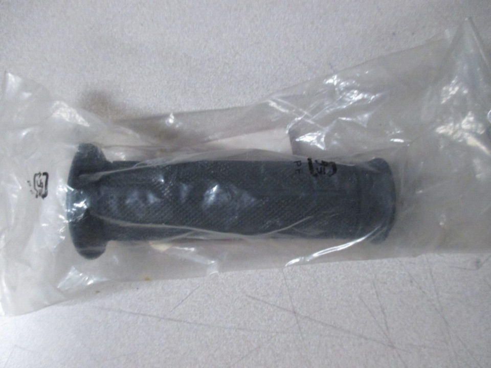 NOS Honda OEM Right Handle Grip 00-01 CB1100 96-06 CB250 53165-KT8-710 ...