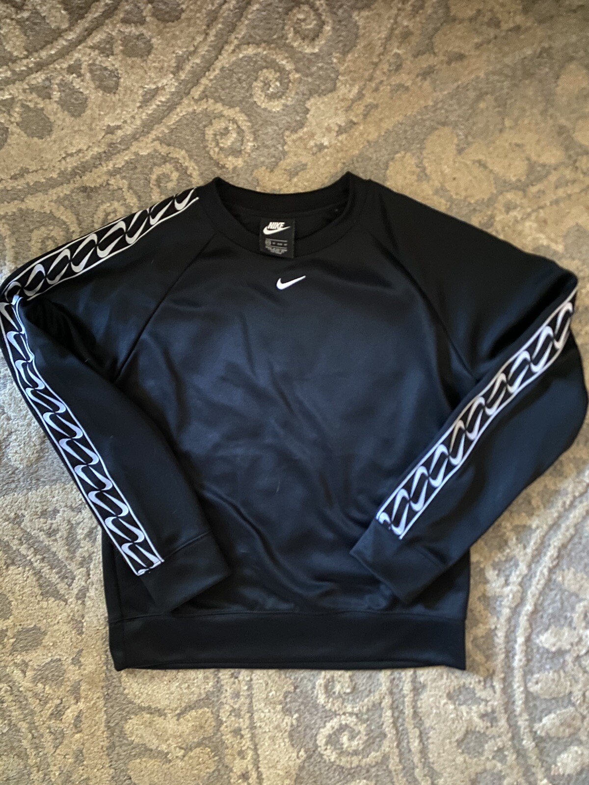 Nike Men's Athletic Wear Embroidered Logo Club Crew N… - Gem