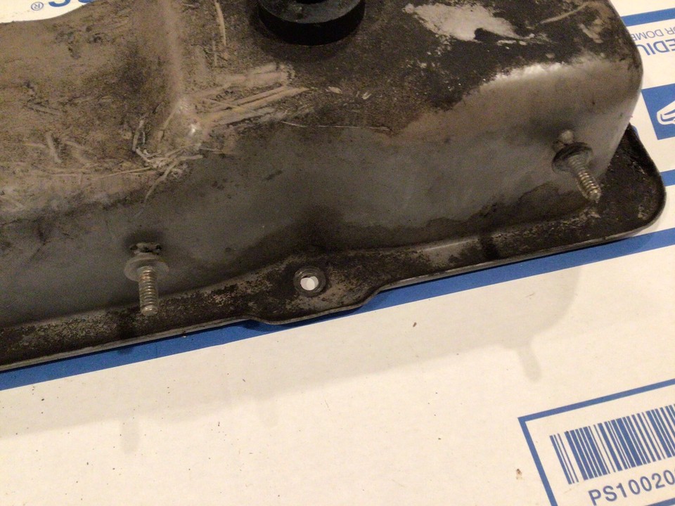 87-97 Ford F150 4.9 Valve Cover OEM 300 Six F250 F350 88-89-90-91-93-94 ...