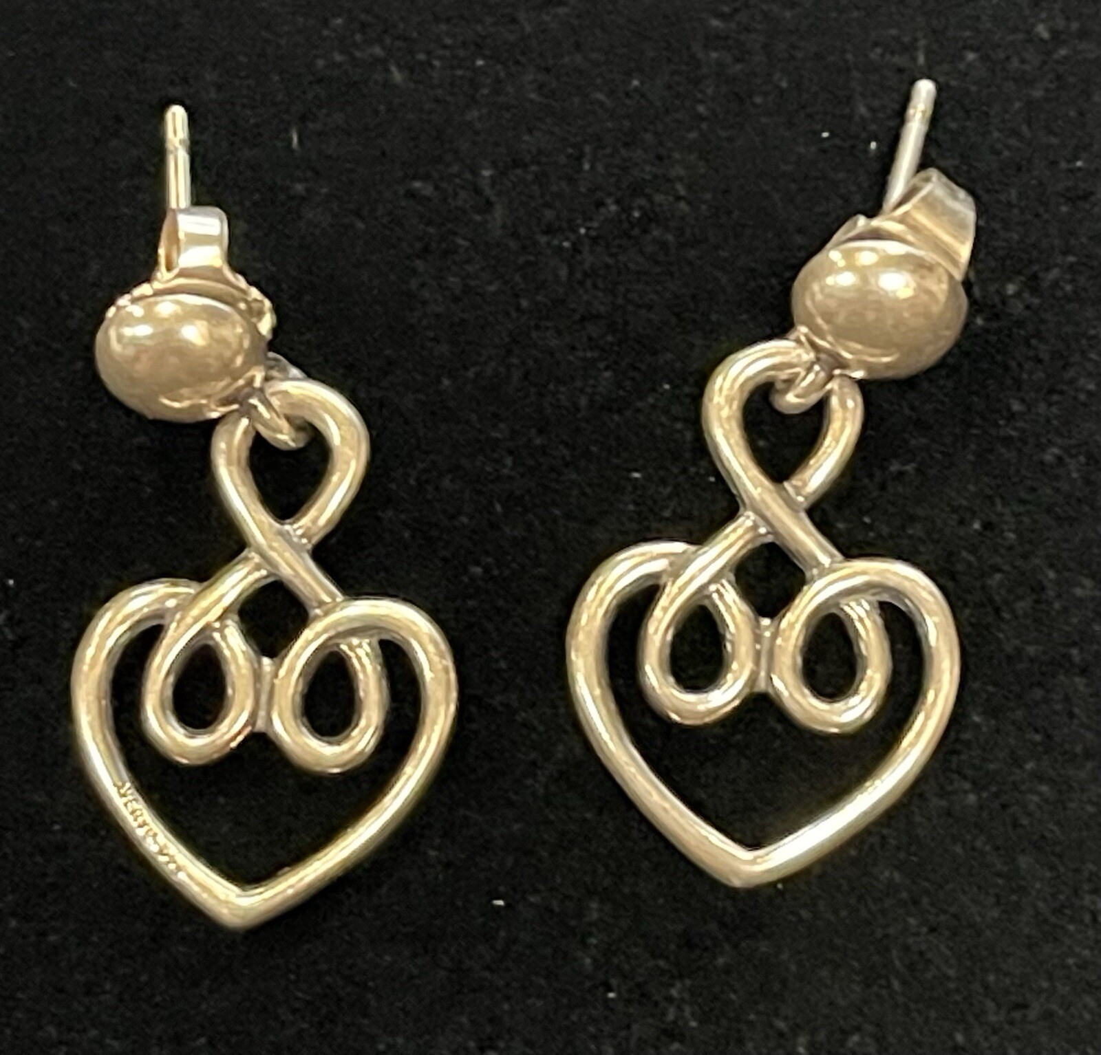 Retired James Avery Scroll Looped Heart Dangle Post E… - Gem