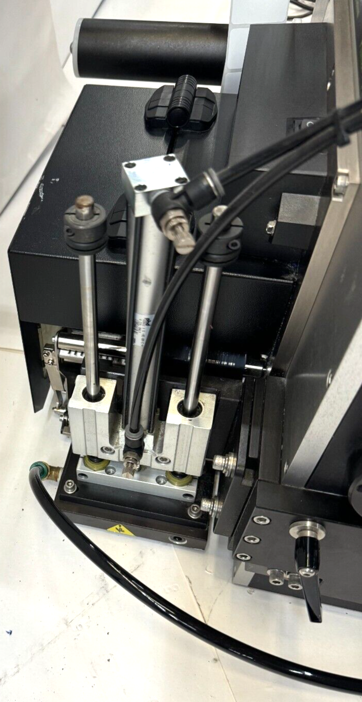 CTM PRINTER APPLICATOR 3600A LABELING SYSTEM 3600A-ZE500-4-3 & ZEBRA ...