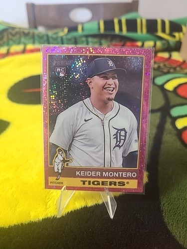 2025 Topps Heritage- Keider Montero Pink Sparkle Rookie Card #41 | eBay