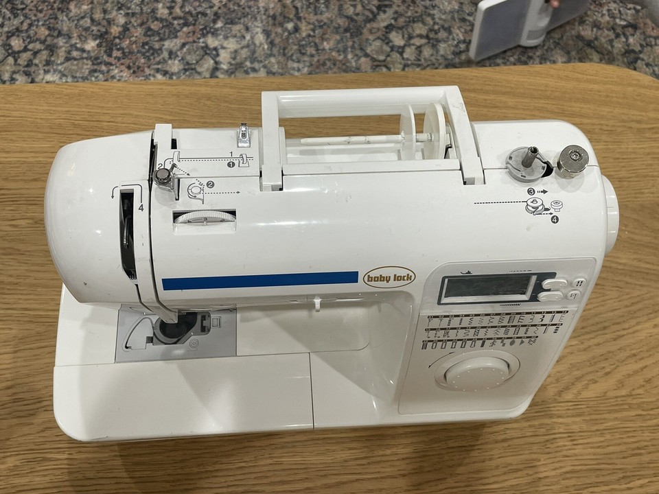 Baby Lock Grace Sewing Machine BL40 READ DESCRIPTION FOR A GREAT DEAL ...