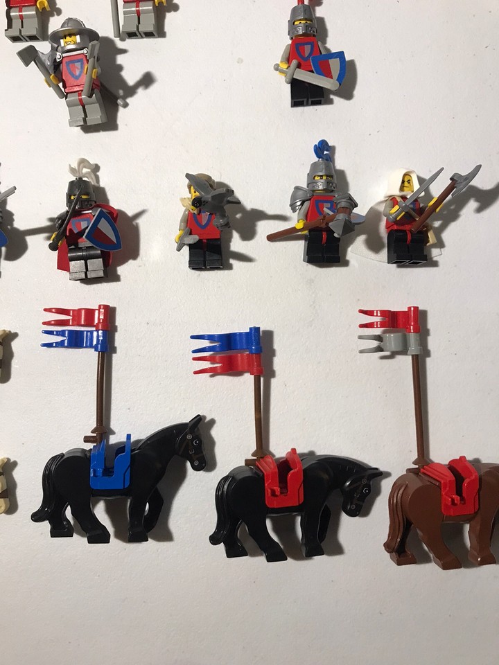 Lego Huge Classic Castle Knights Lot 34 Customized Knights From Set 677 ...