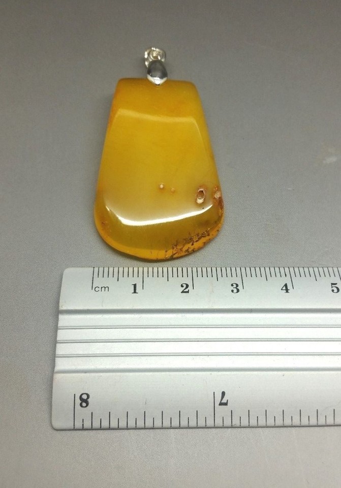 7,4 grams Genuine Natural Butterscotch/Yellow Baltic Amber Pendant ...