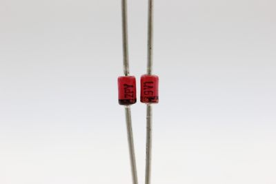 ZPY 9V1 ZENER DIODE NOS (ancien stock neuf) 1 PC. C237U134F040414 | eBay