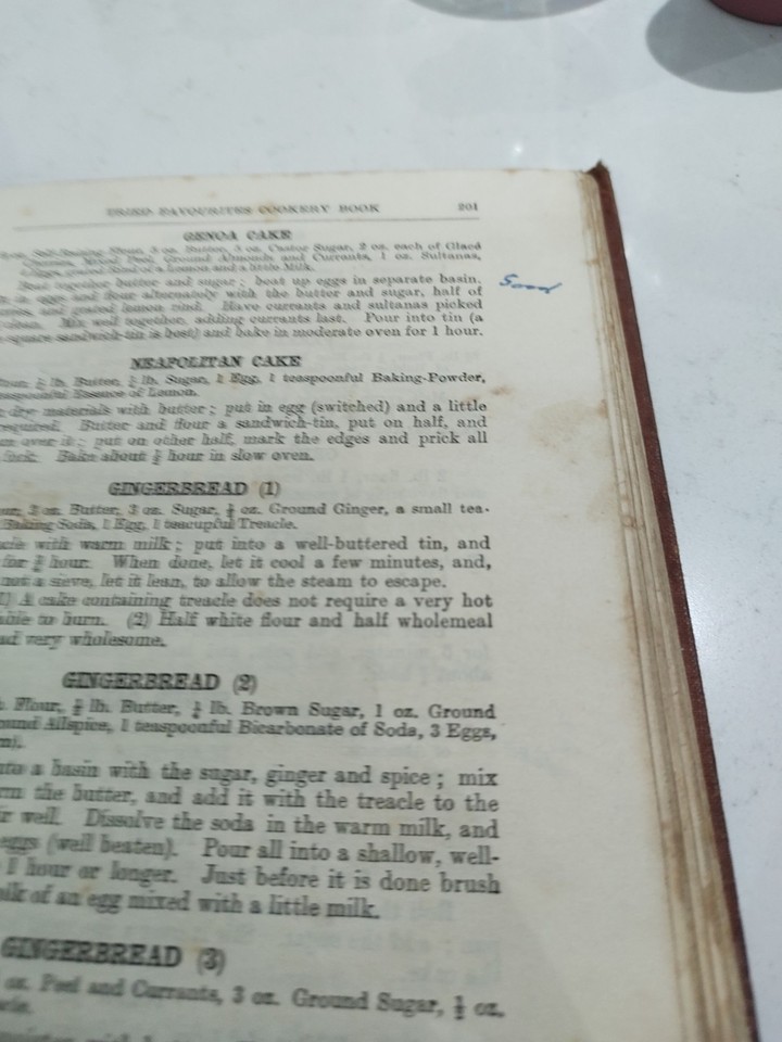 Tried Favourites Cookery Book with Household Hints (E W Kirk 1934 23rd ...