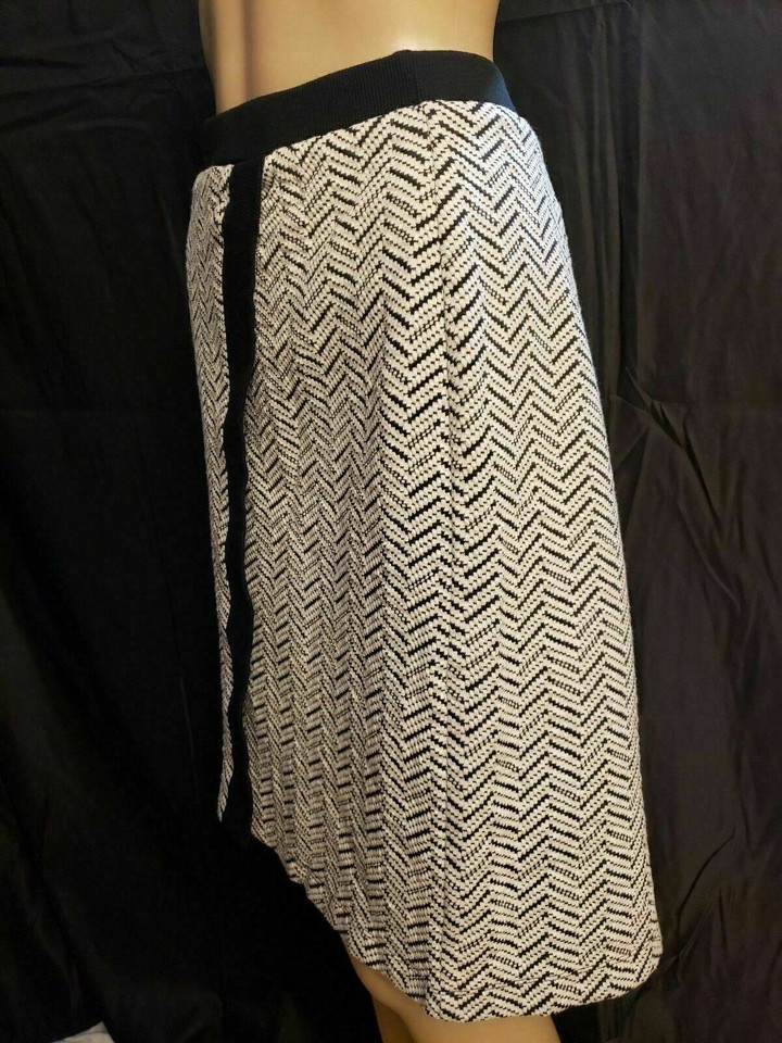 Zac & Rachel Skirt, Black & White Geometric Print, Size L | eBay