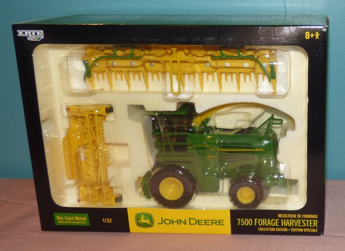 John Deere 7500 Forage Harvester John Deere 7500 Combine Harvester