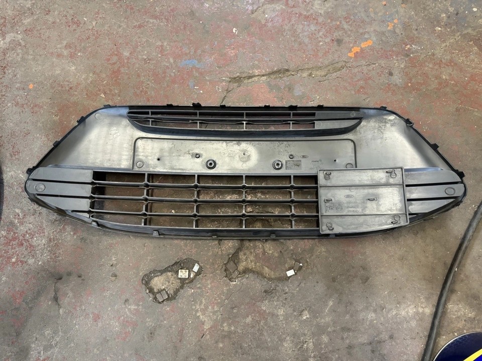 FORD KA MK2 FRONT BUMPER MAIN GRILL 735437417 2009-2016 user good ...