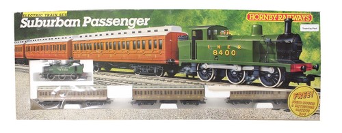 HORNBY 'OO' GAUGE R724 'SUBURBAN PASSENGER' LOCOMOTIVE TRAIN SET | eBay