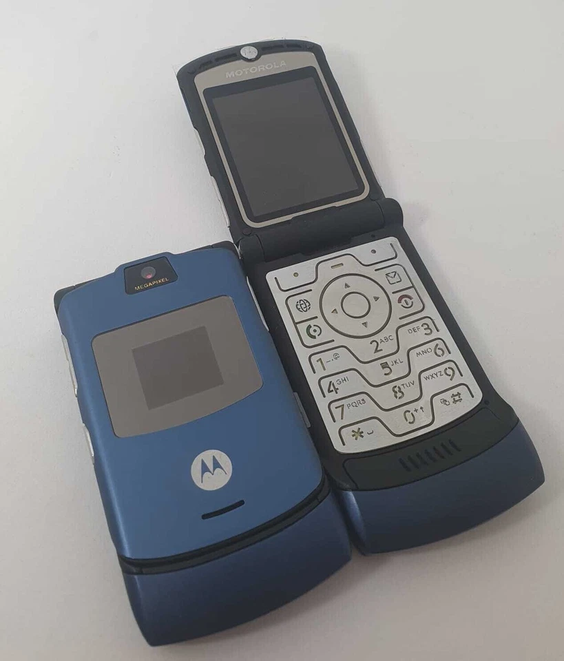 Motorola RAZR V3 Retro (Used) – BornilShop