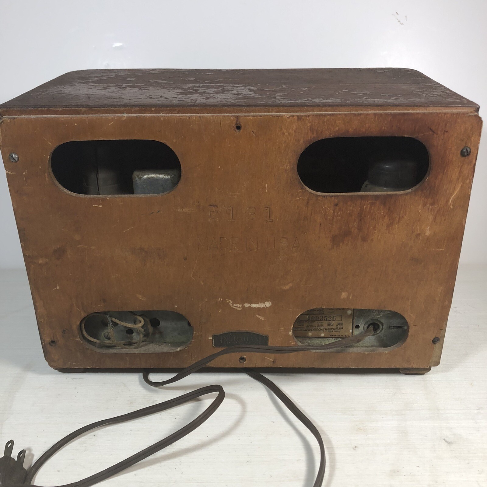 Vintage Emerson Standard & Short Wave Radio - Model B131 - Cabinet by ...